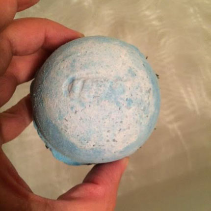 Lush Big Blue Bath Bomb Review – QUEEN OF THE GIRL GEEKS – Bonnie Diczhazy