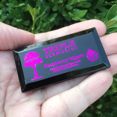 Trifle Cosmetics Raspberry Ripple – Ombré Radiance Blush Palette Review ...